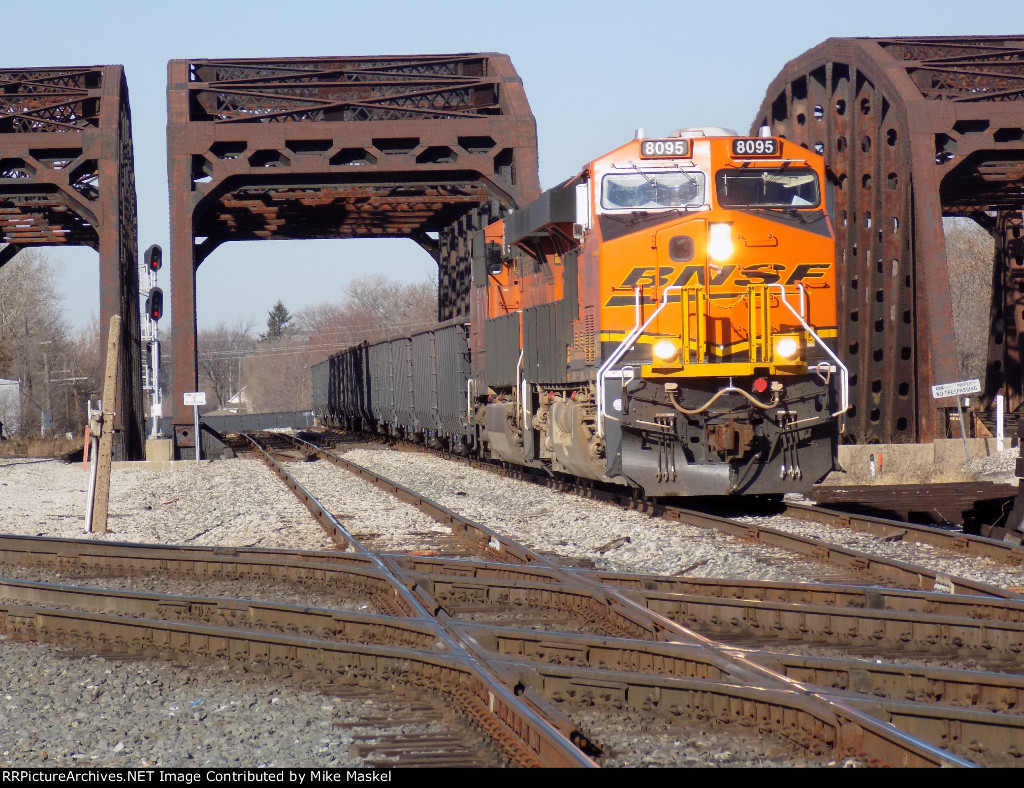 BNSF 8095